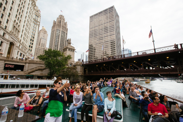 Chicago Riverwalk | Find Tours, Restaurants, Museums & Art