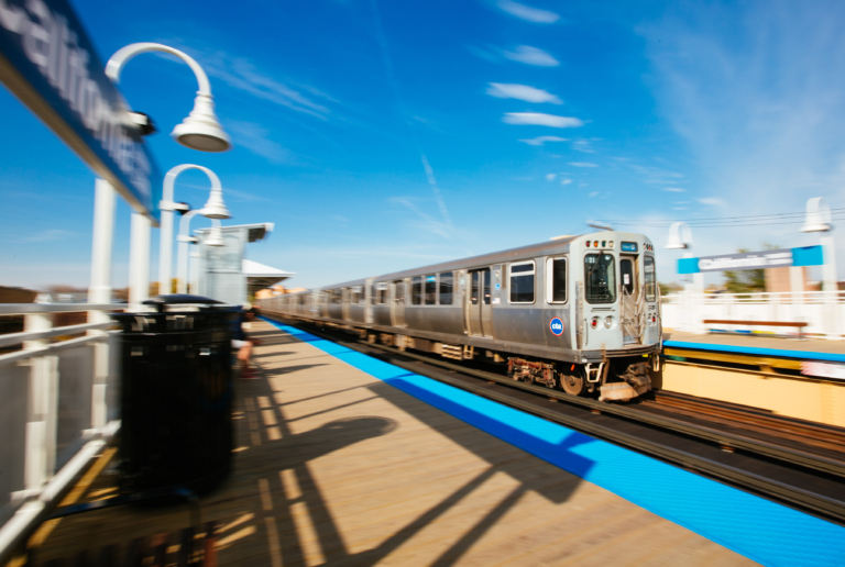Experience Chicago on the L Train: A City Ride Guide