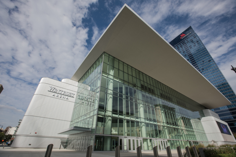 For Sports Fans: A Guide to Chicago Game Day Action