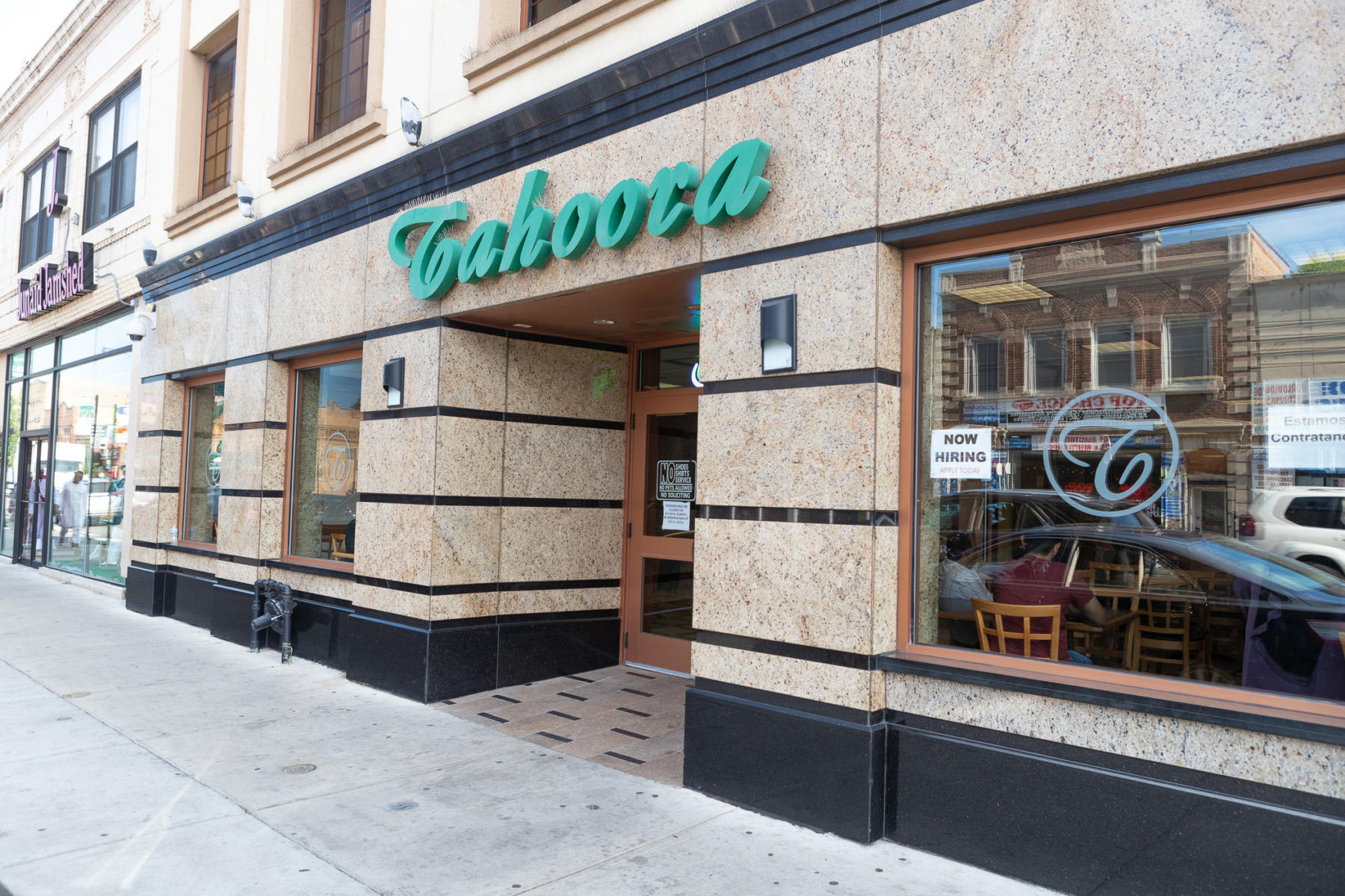 Take a walking tour of Chicago’s West Ridge neighborhood | Choose Chicago