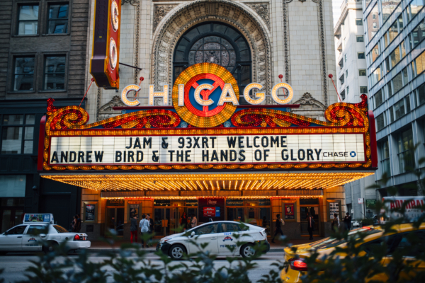 Chicago Selfies: Best Spots for Pics Around Town