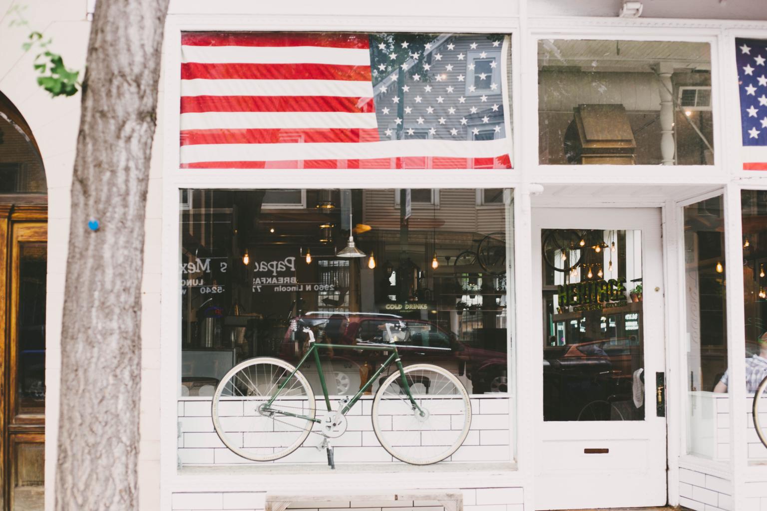 Gift Guide & Inspiration: Chicago Holiday Shopping List