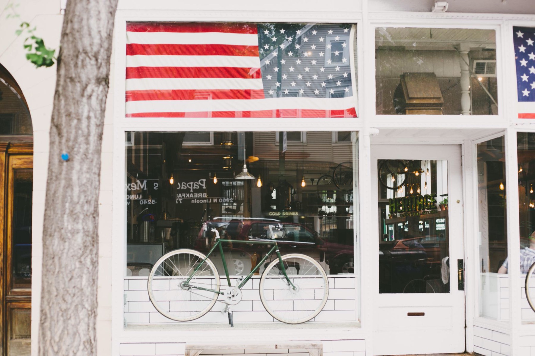 Gift Guide & Inspiration: Chicago Holiday Shopping List