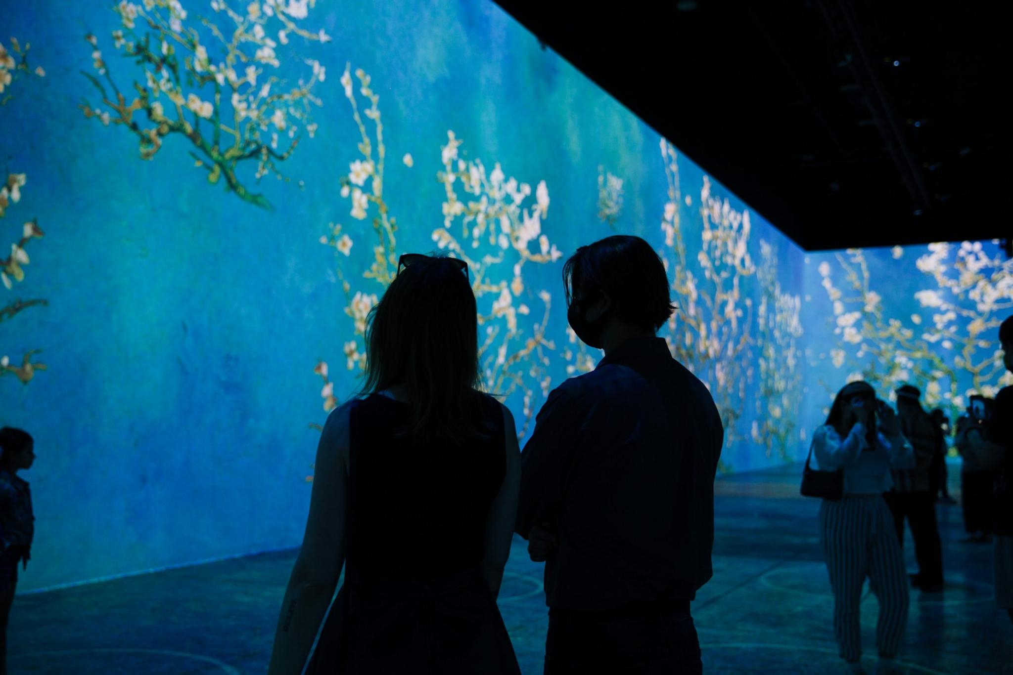 Get your tickets now for the Immersive Monet exhibit in Chicago ...