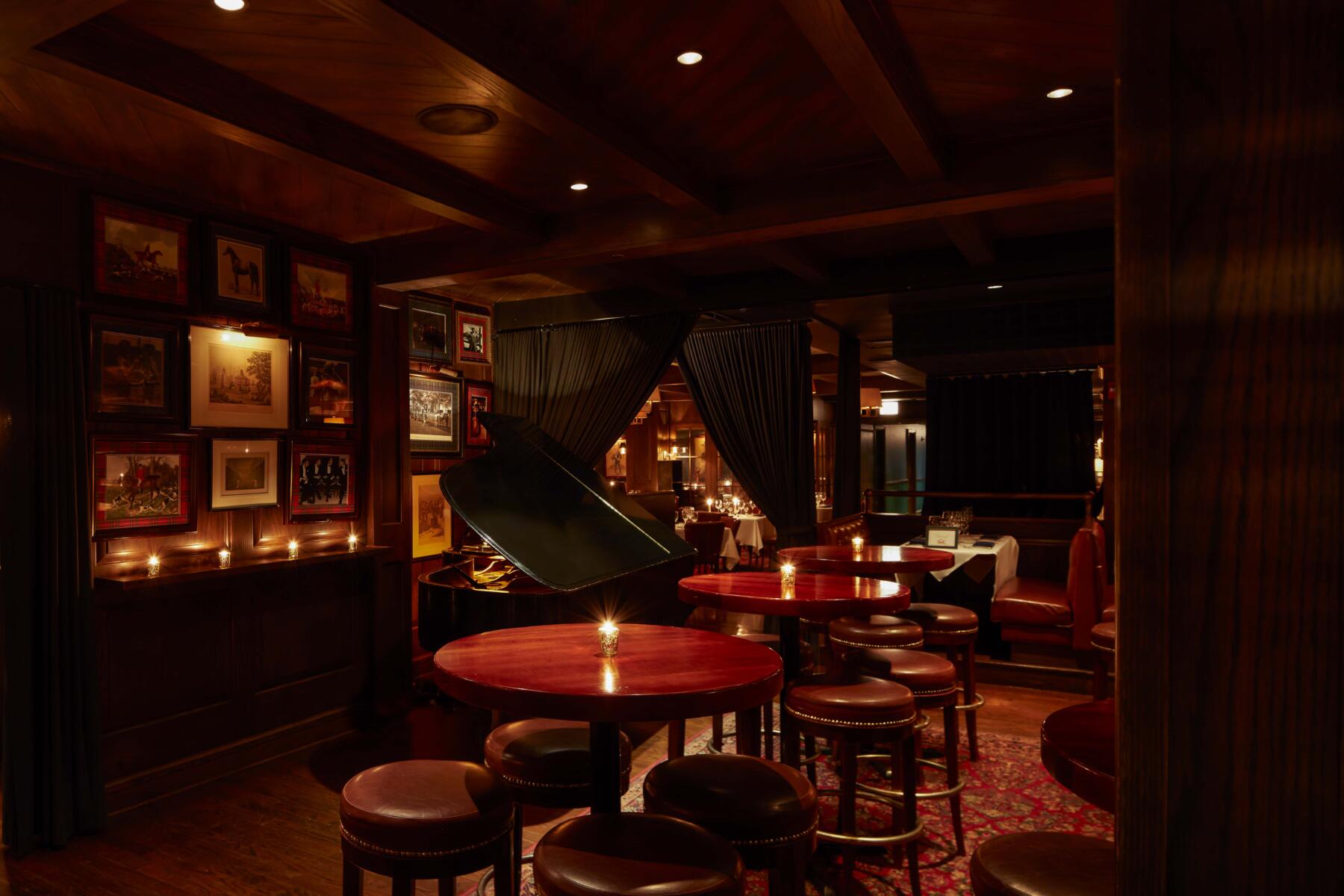 Chicago Restaurants & Bars with Retro Themes | Speakeasies & 50s Clubs