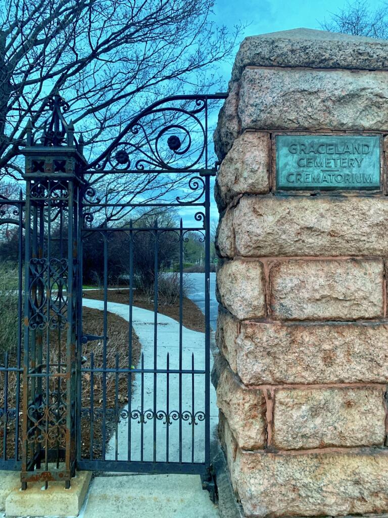 The Deep Pockets Of Graceland Cemetery Walking Tour | 06/21/2025 ...