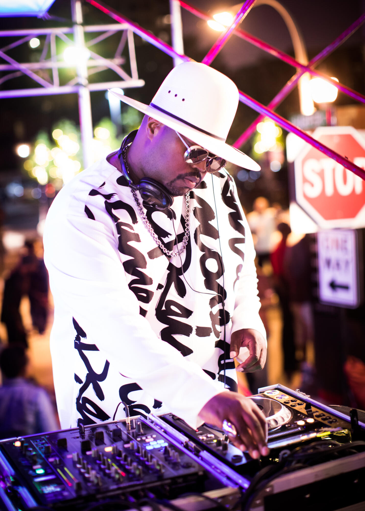 Chicago House Music Itinerary: Venues & Landmarks