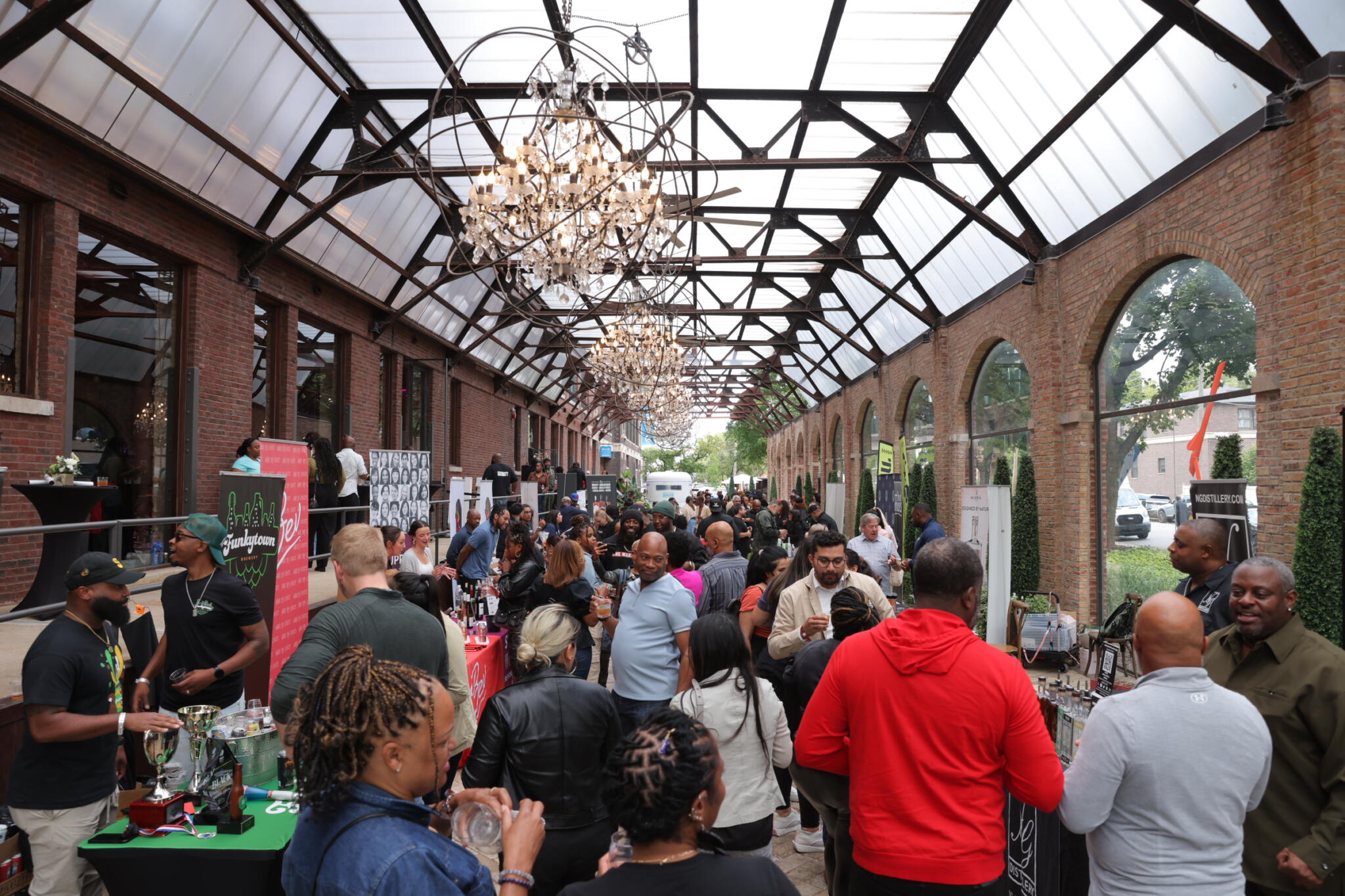 Clink & Sip Festival | 09/21/2025 | Choose Chicago